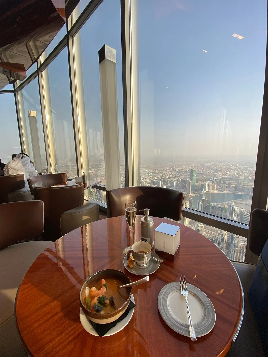 Atmosphere Restaurant Interior Design: The World's Highest Restaurant ...